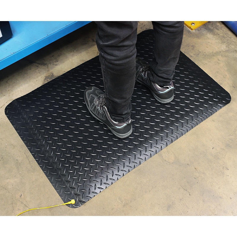 Coba Deckplate Esd Anti Fatigue Mats From Our Anti Fatigue Mats Range